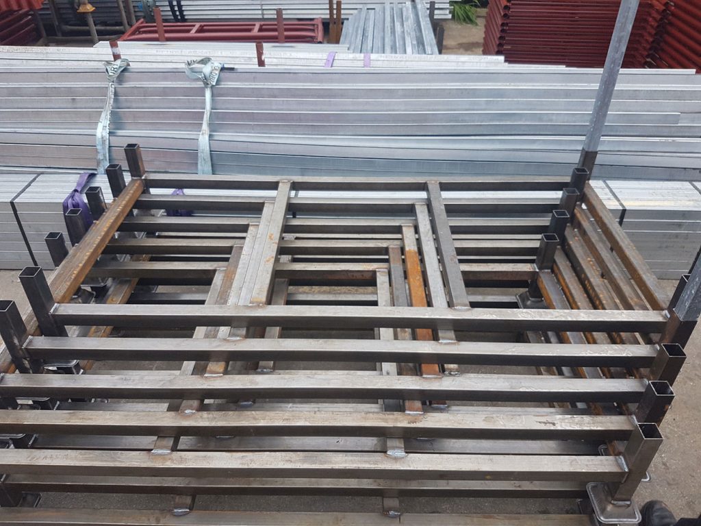 Post Pallets UK – Stillages direct from the manufacturer